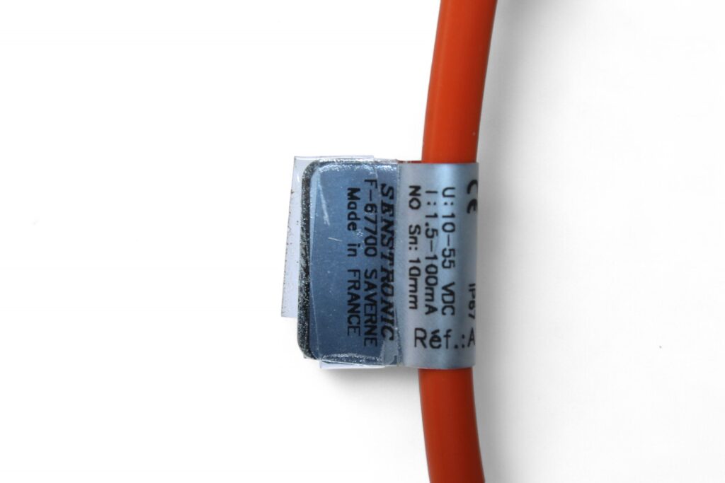 SENSTRONIC A1202S5Q261021 PROXIMITY SENSOR - JA Jordan Anwar EST.