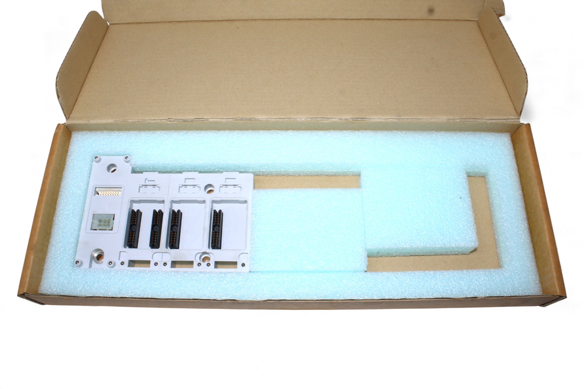 ALLEN BRADLEY 1798-BP4 FLEX ARMOR I/O - JA Jordan Anwar EST.